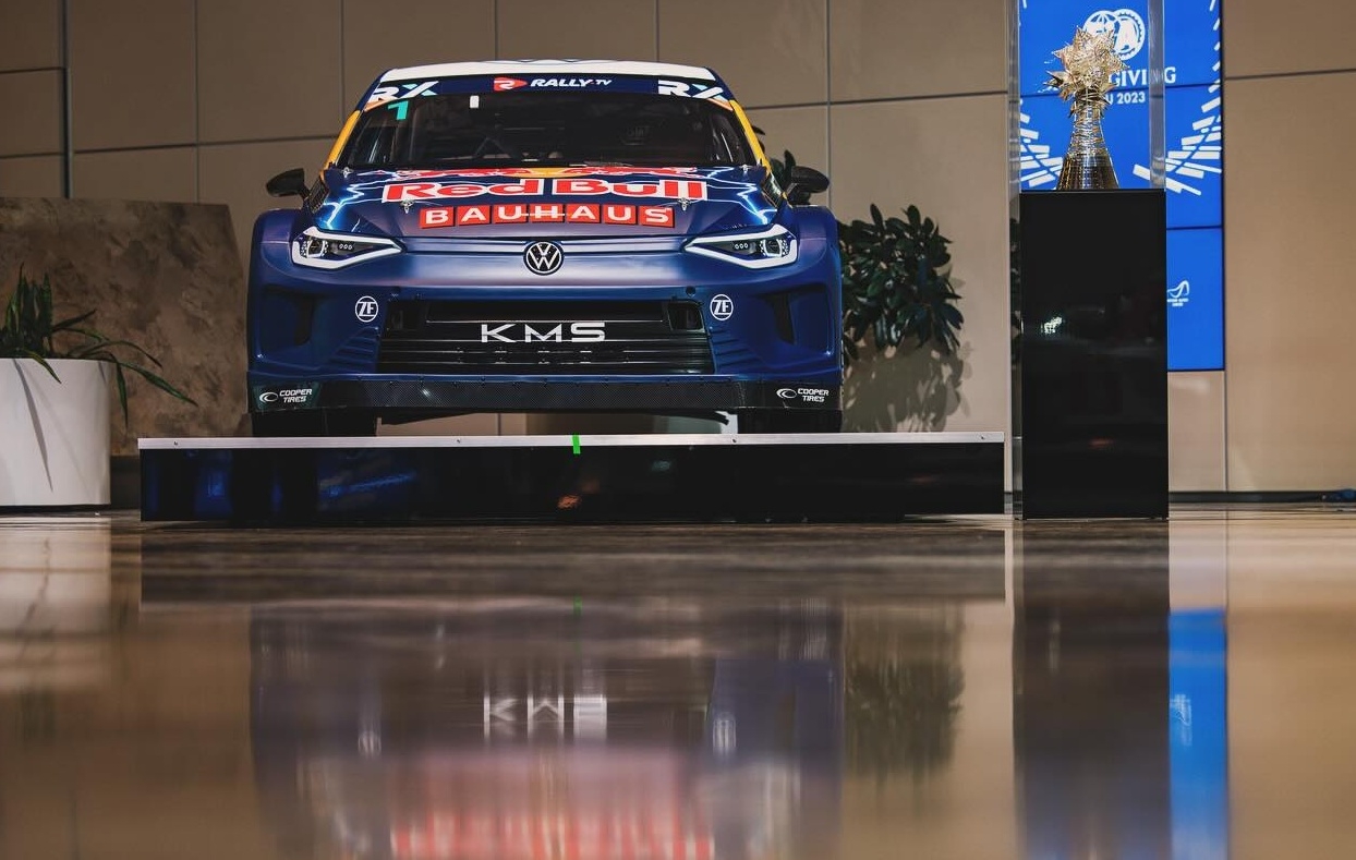 KMS: Elektrika nebo benzín? | Rallycross.cz